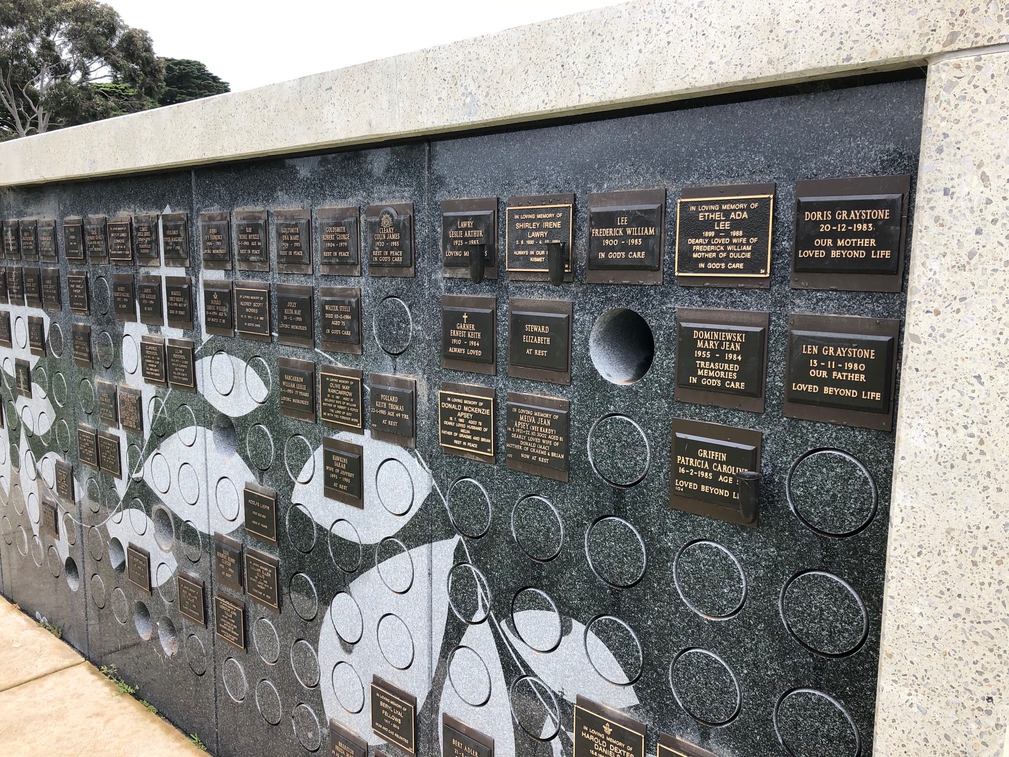 Niche Memorial Walls - Giannarelli Memorials